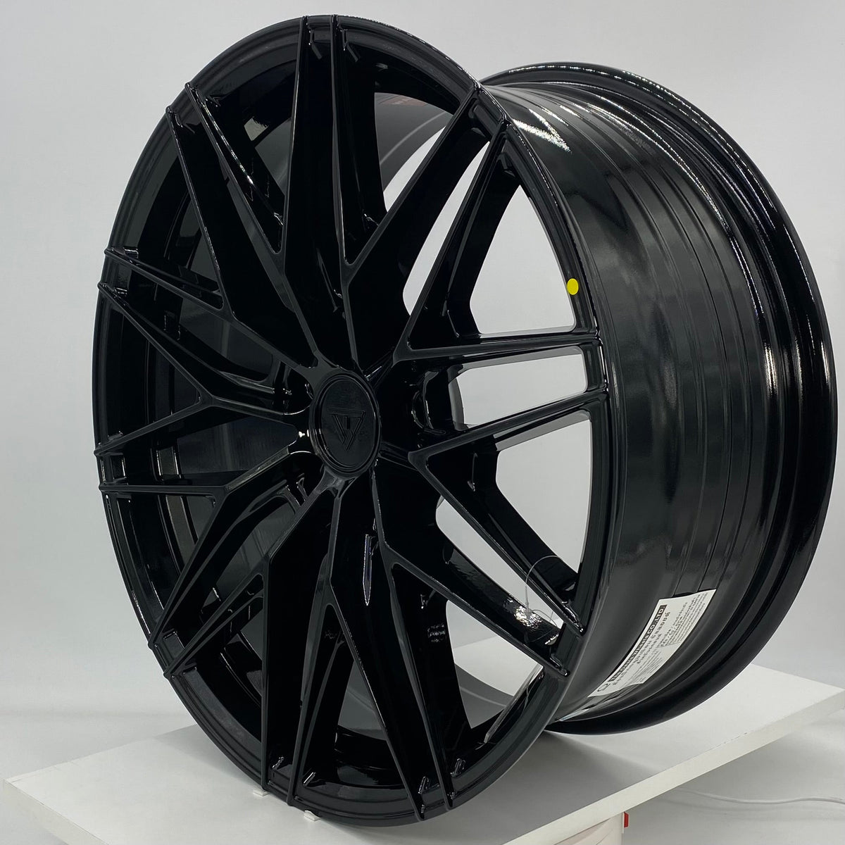 VLF Wheels - VLF53 FlowForm Glossy Black 18x8.0